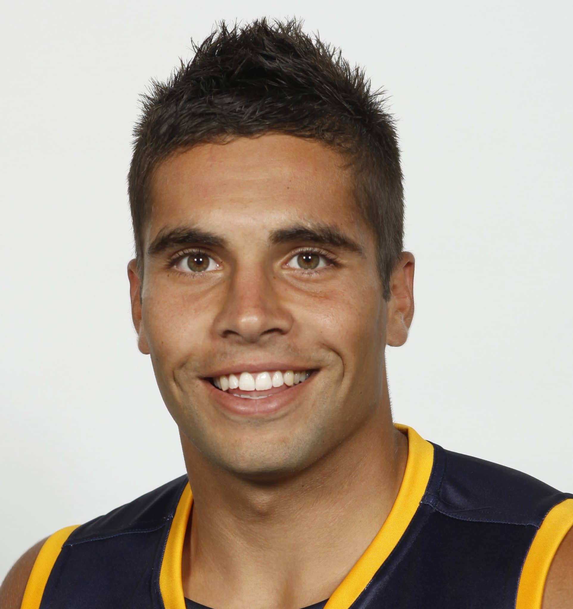 Locker/Jumper 33 | Adelaide Football Club