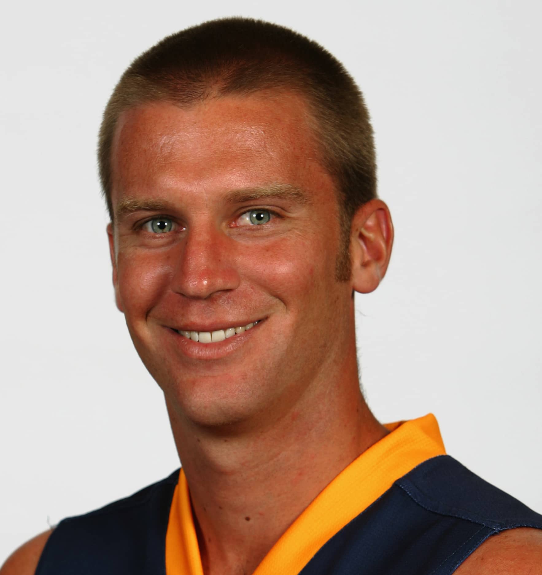 Locker/Jumper 17 | Adelaide Football Club