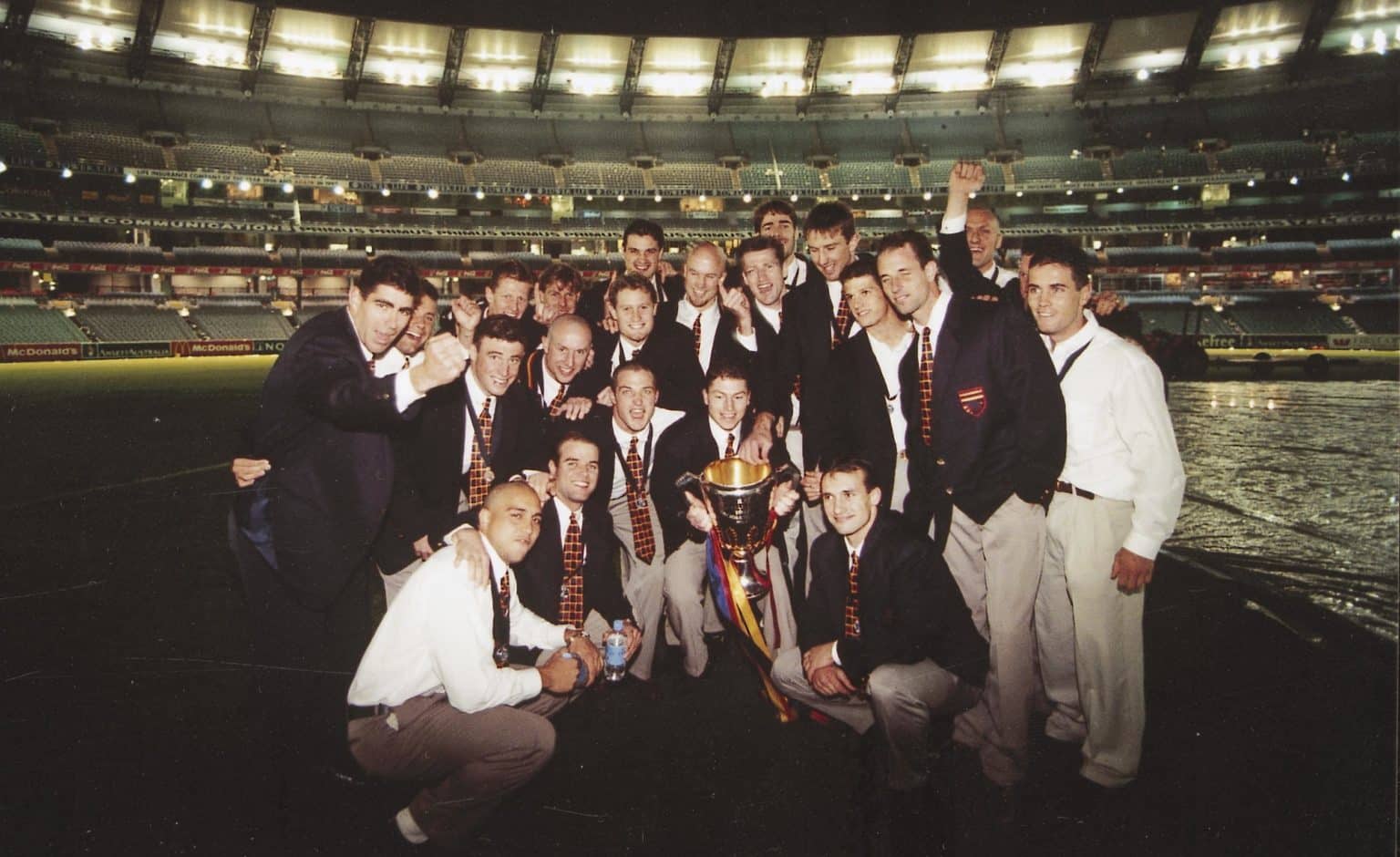 Crows AFL 97-98 premiership teams | Adelaide Football Club